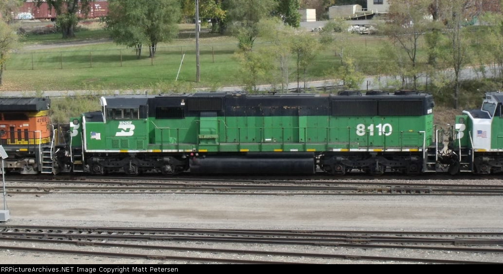 BNSF 8110